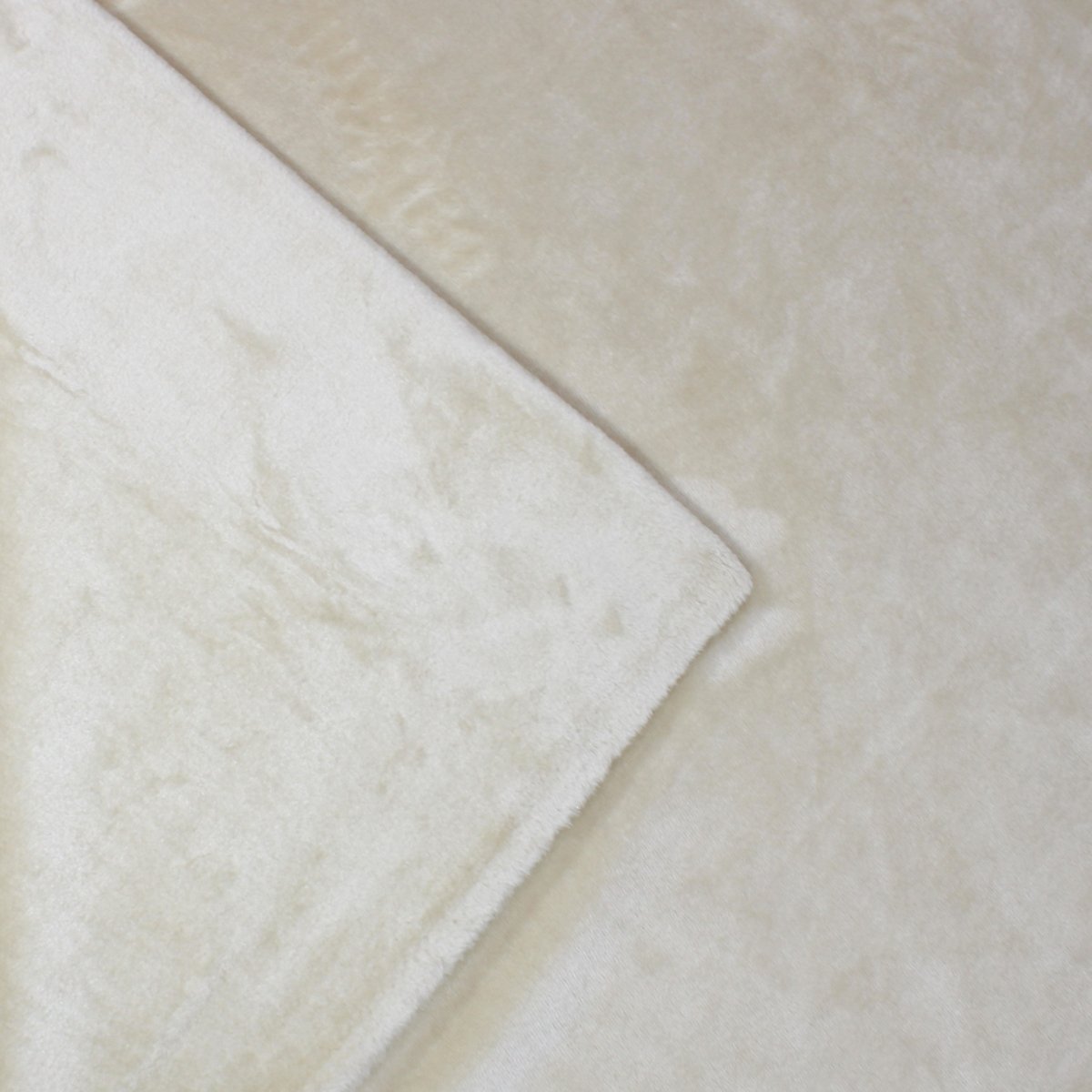 3 Metre Ultra Soft Cuddle Fleece 60” Wide (Cream) – Cut Price Fabrics